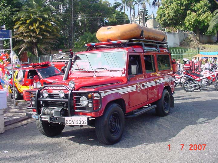 Fire Engines Photos - Bombeiros São Paulo Land Rover Defender 110