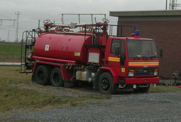 Fire Engines Photos - Works Fire brigade Total Kallo Belgium