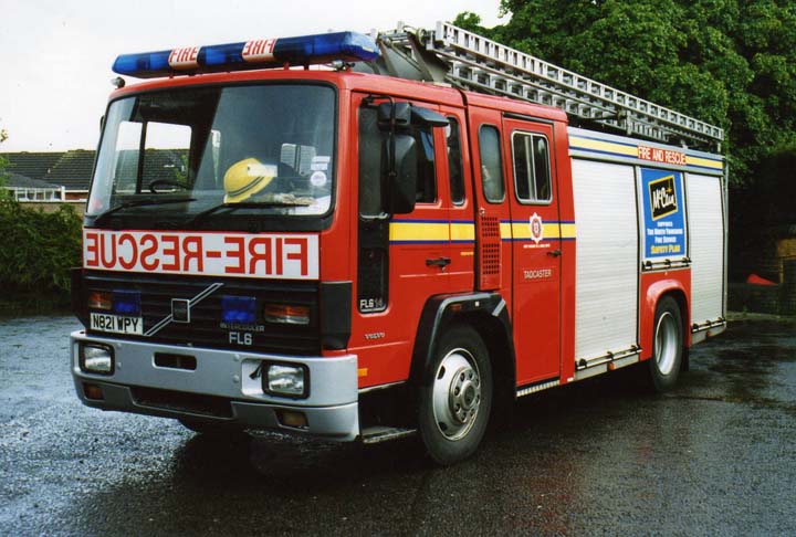 Fire Engines Photos - Volvo water ladder North Yorkshire