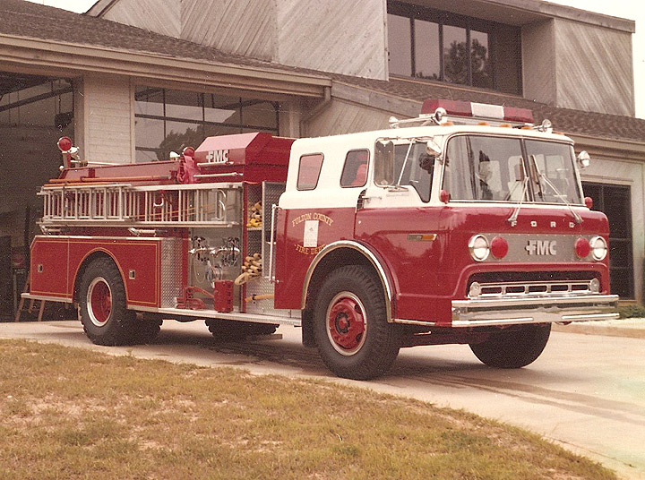Fire Engines Photos - Fulton Co. FD E-1