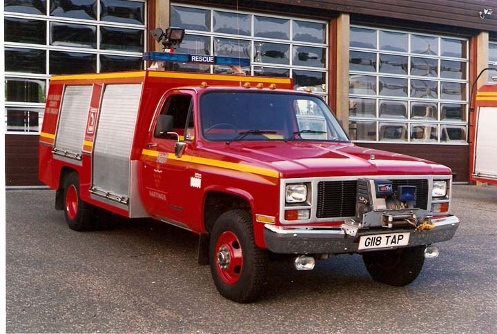 Fire Engines Photos - East Sussex FRS GMC Operational Support Unit