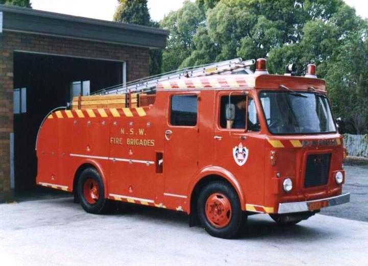 Fire Engines Photos - Australia New South Wales Dennis D