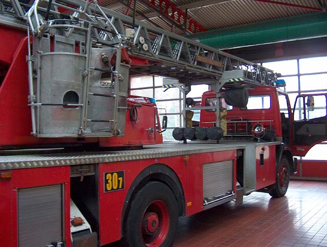 Fire Engines Photos - Suffolk Fire and Rescue: Bury St Edmunds