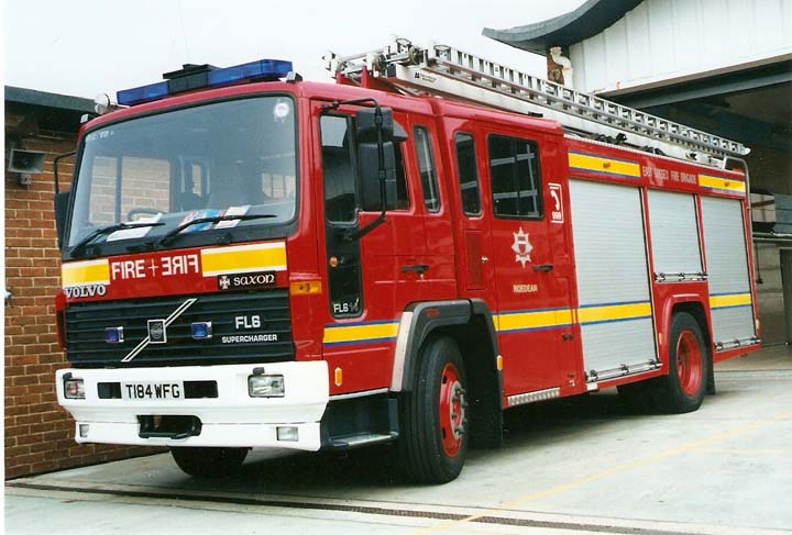 Fire Engines Photos - East Sussex Volvo T184WFG