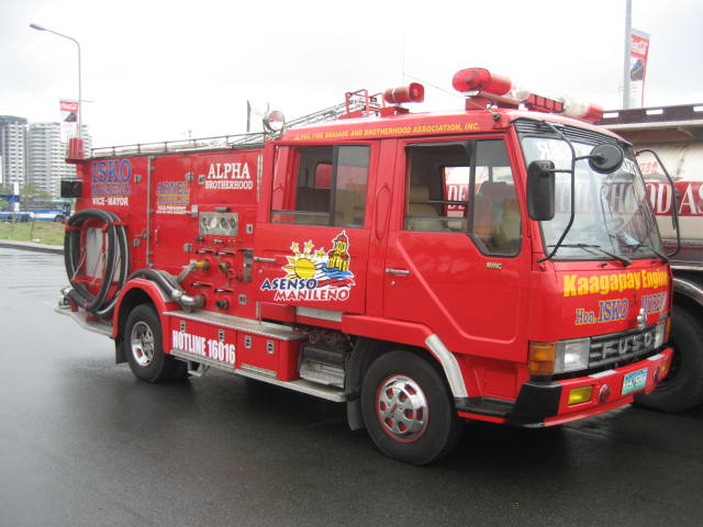 Fire Engines Photos - Fuso Fighter Double Cab Fire Engine (Philippines)