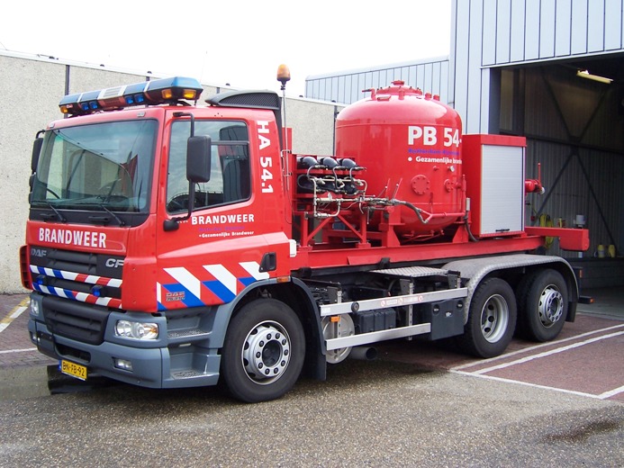 Fire Engines Photos - Netherlands DAF 75 pod carrier