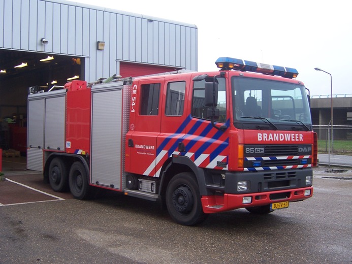 Fire Engines Photos - Netherlands heavy pumper Unified Fire department