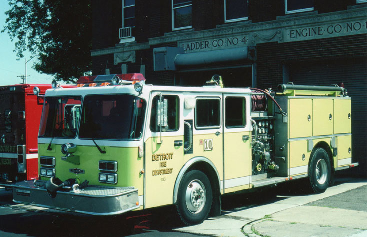 Fire Engines Photos - Detroit 1991 Spartan Quality Fire Truck