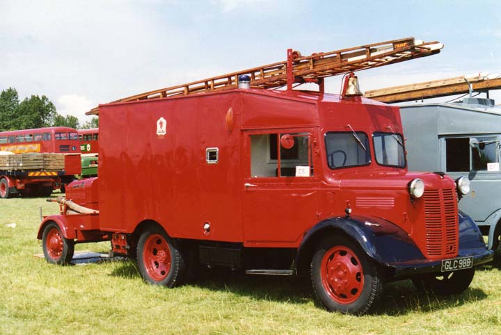 Fire Engines Photos - Austin Fire engine