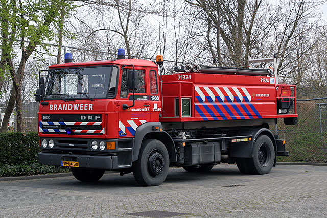 Fire Engines Photos - DAF Prime mover