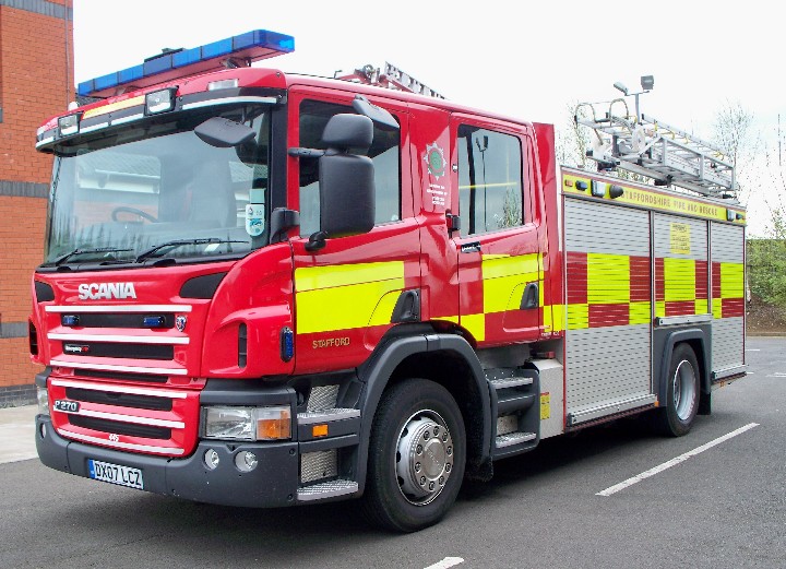 Fire Engines Photos - STAFFORDSHIRE SCANIA WATER TENDER