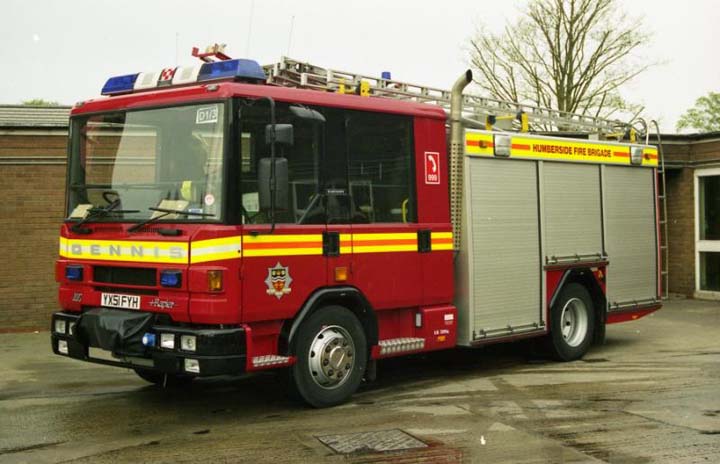 Fire Engines Photos - Humberside Dennis Rapier Scunthorpe Fire Station