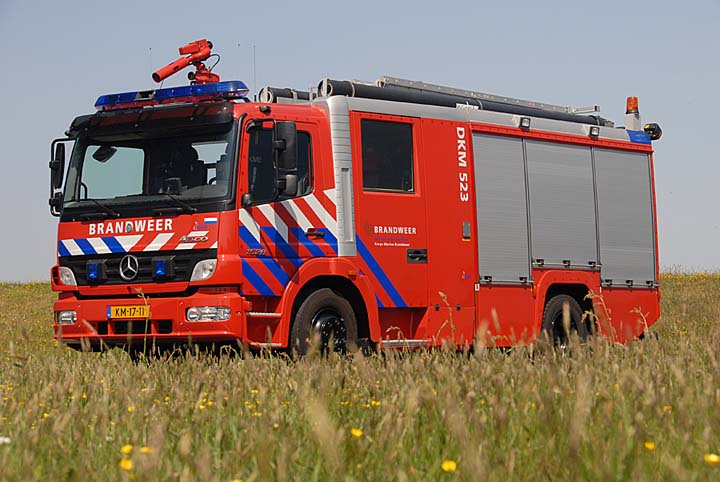 Fire Engines Photos - Royal Dutch Navy Mercedes / Rosenbauer tender