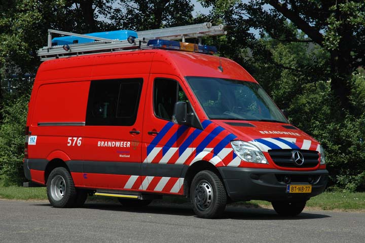 Fire Engines Photos - Brandweer Westland (Wateringen) Divers Unit