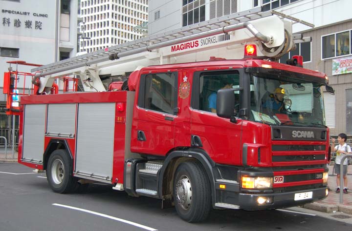 Fire Engines Photos - Hong Kong Fire brigade Scania Magirus Snorkel