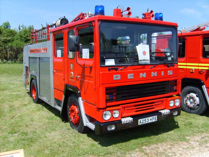 Fire Engines Photos - A253 HPE. Hertfordshire Dennis Classic CV Show
