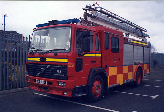 Fire Engines Photos - Volvo FL6 Newry fire station