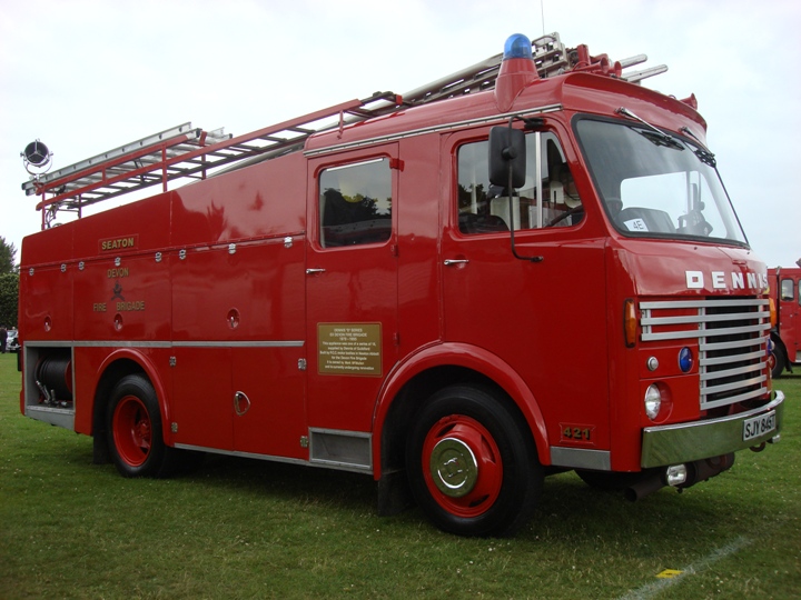Fire Engines Photos - Dennis D series