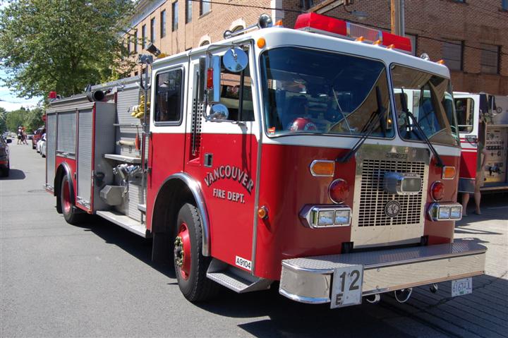 Fire Engines Photos - Vancouver Fire Rescue Service Engine 12 Old