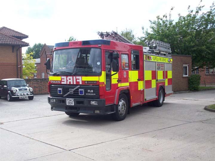Fire Engines Photos - Suffolk Fire and Rescue - Sudbury Y543ODX