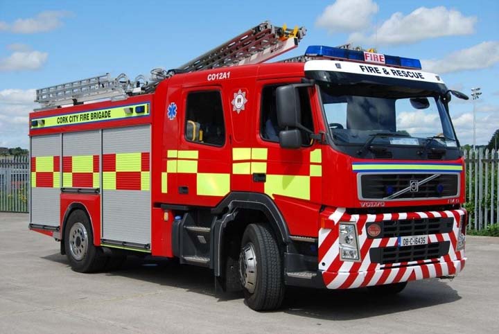Fire Engines Photos - Cork City Fire brigade Volvo FM9
