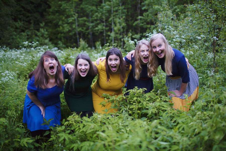 Contemporary folk song is a mix of traditional and original