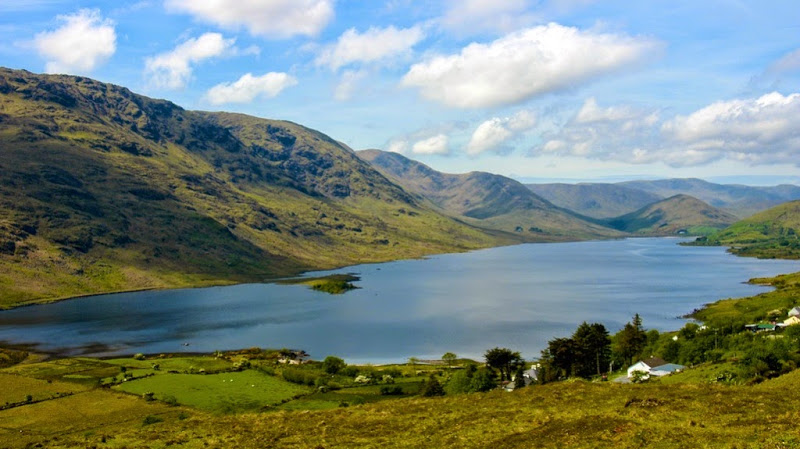 Lough Nafooey, Connemara Co. Galway West of Ireland | mayo-ireland.ie