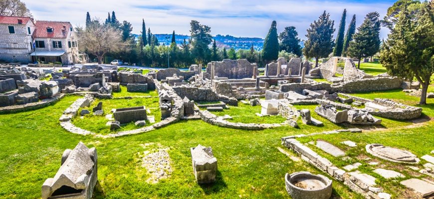 Visit Ancient Salona Ruins - A Detailed Guide For Travellers