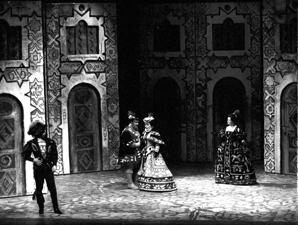 A snapshot of the year 1968 - Glyndebourne