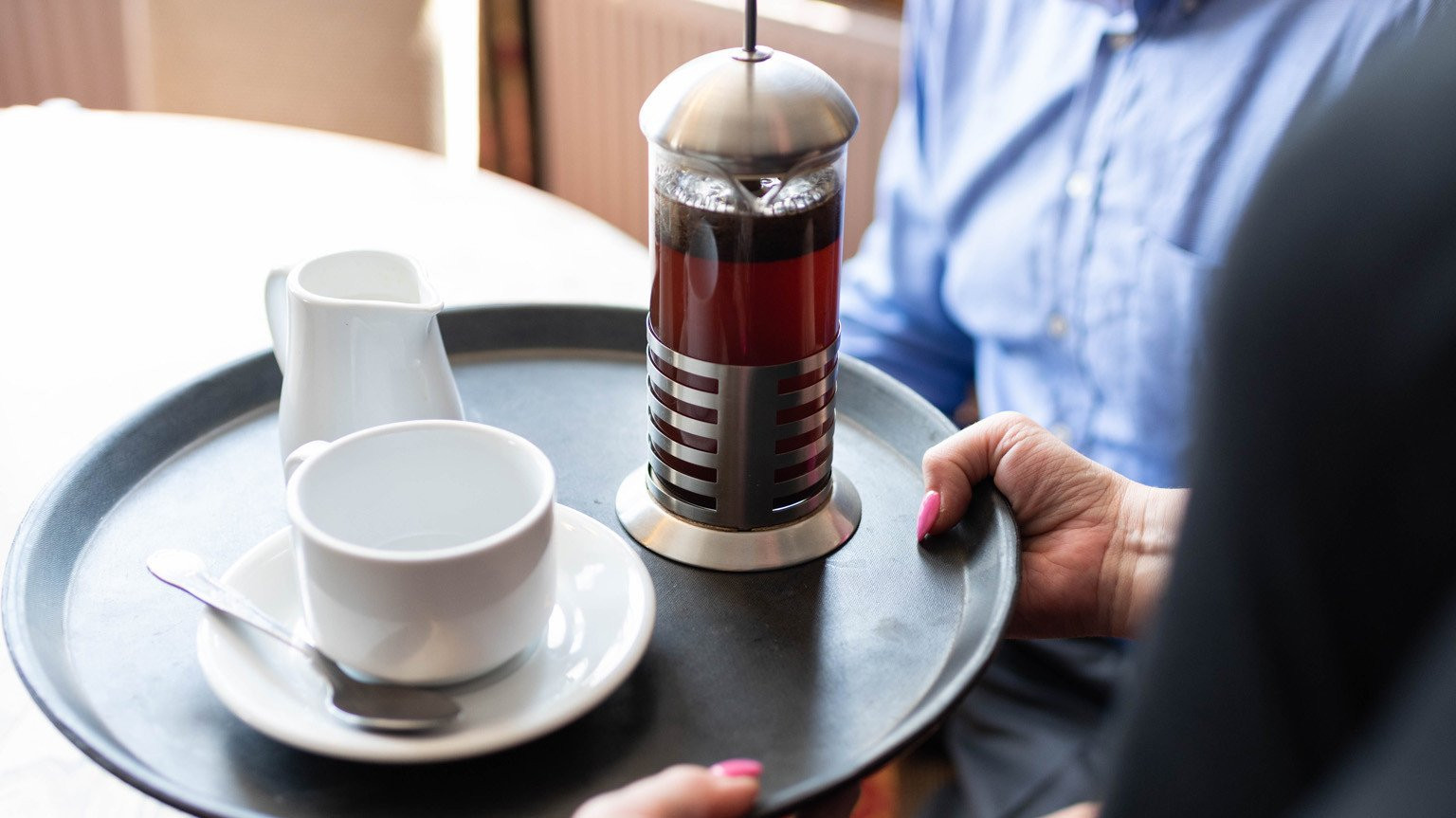 Drinks at The George Inn in Mere, Wiltshire