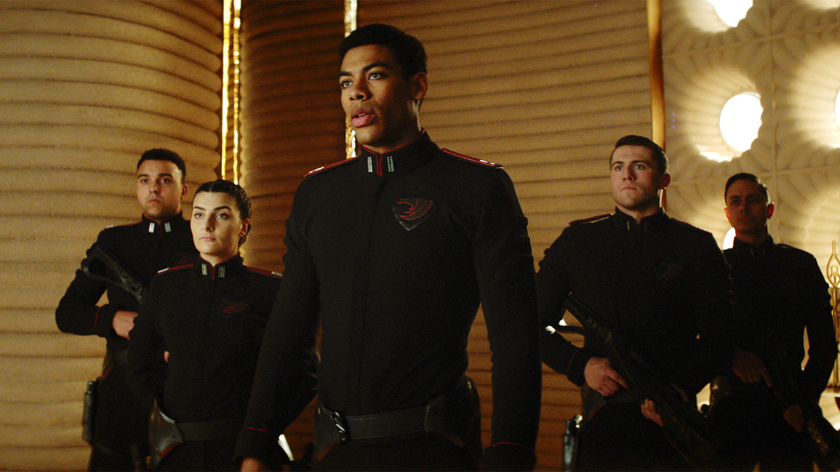 Wallis Day & Aaron Pierre Star In Syfy's KRYPTON | Hamilton Hodell