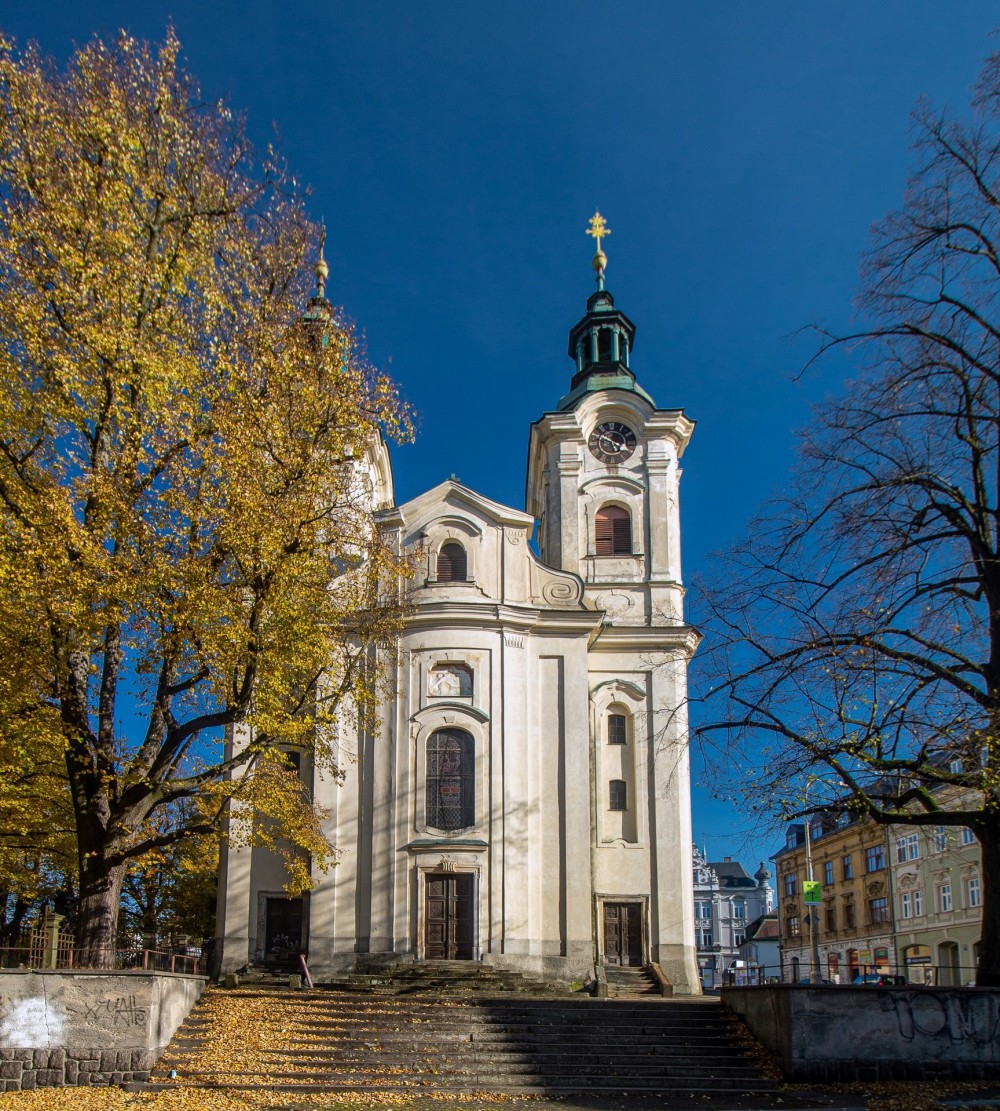 כנסיית הצלב הקדוש בליברץ | העולם: מדריכי טיולים ומפות