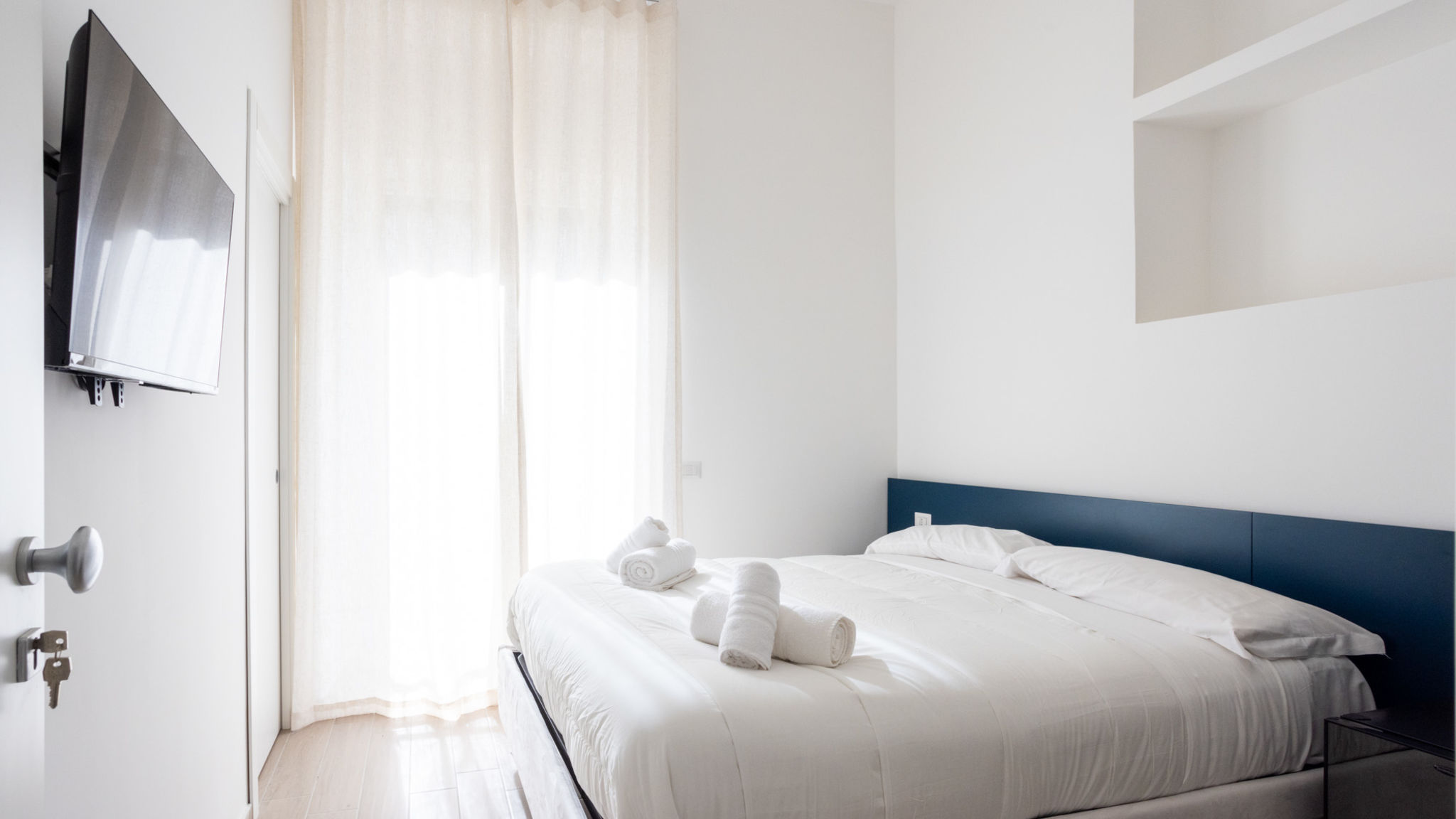 Napoli - Palazzo Pepe - Camera D'Aragona | Italianway