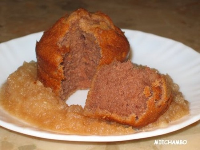 Moelleux aux marrons, Coulis de poires - Recette par Miechambo Cuisine