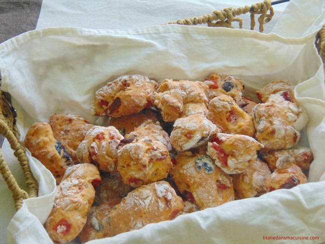 Pizzi leccesi - Recette par L'Italie dans ma cuisine