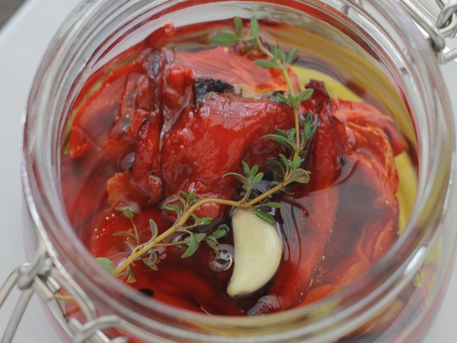 Poivrons rouges confits à l'huile d'olive - Recette par Cuisine Culinaire