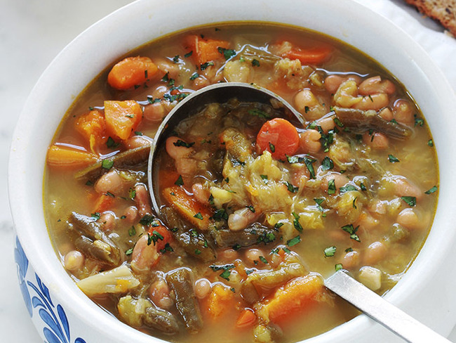 Soupe paysanne au chou et haricots - Recette par Cuisine Culinaire