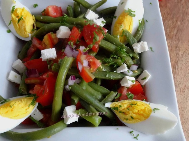 Salade d'haricots verts, tomates, œufs et feta - Recette par ...