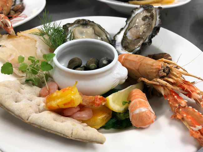 Assiette de la mer - Une assiette de fruits de mer qui évolue au fil ...
