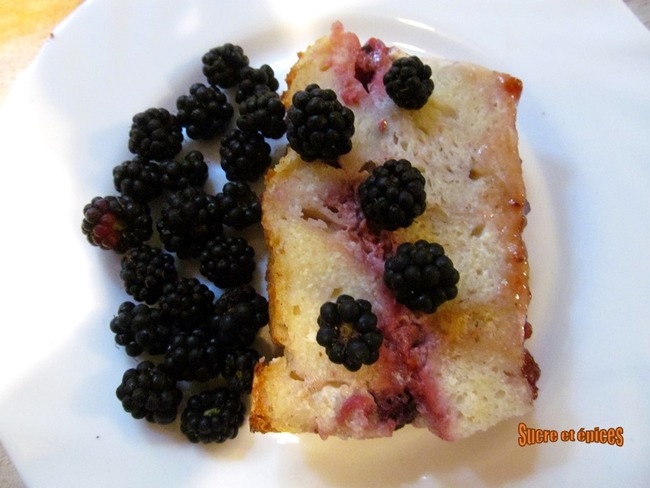 Bread pudding aux fruits rouges - Recette par SucreEtEpices