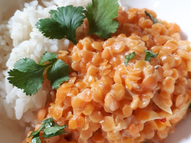 Curry rouge rapide de lentilles roses - Recette par Piano et Mandoline
