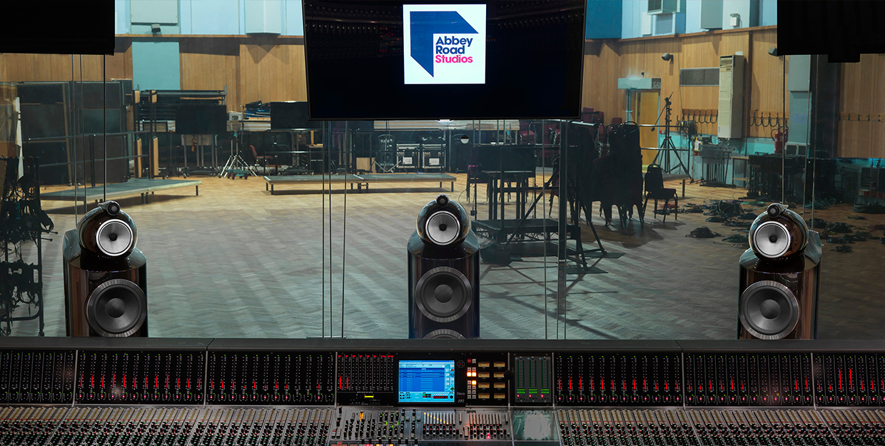 The new Bowers & Wilkins 800 D3 loudspeakers have arrived in Studio One