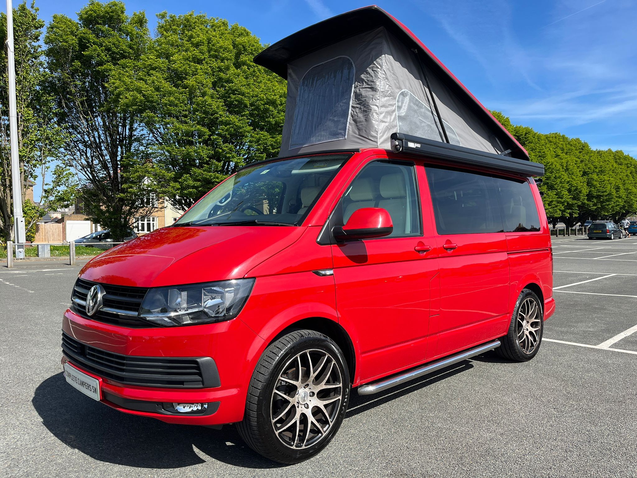 2019 Volkswagen Transporter T28 Red