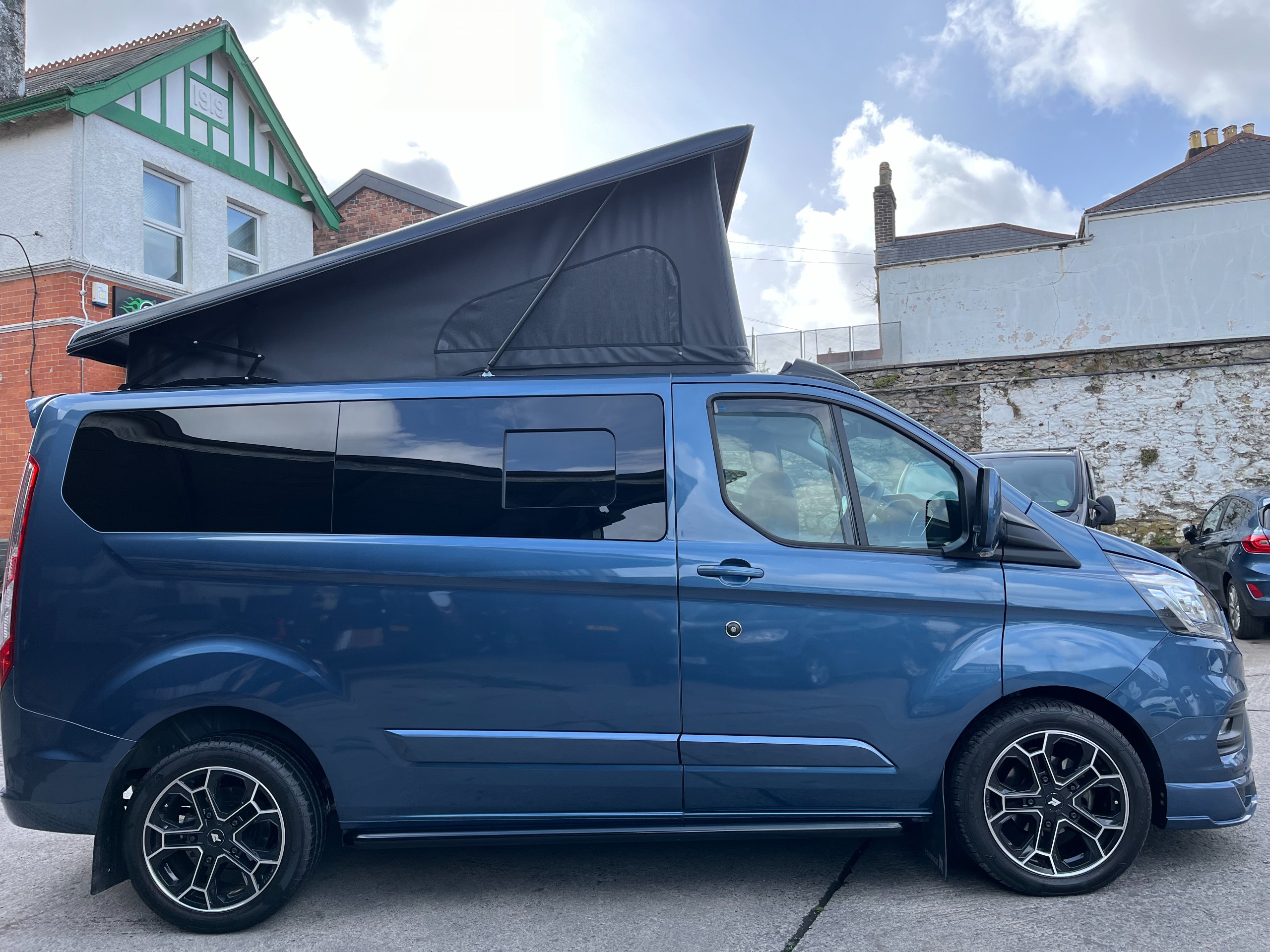 2023 Ford Transit Custom Blue