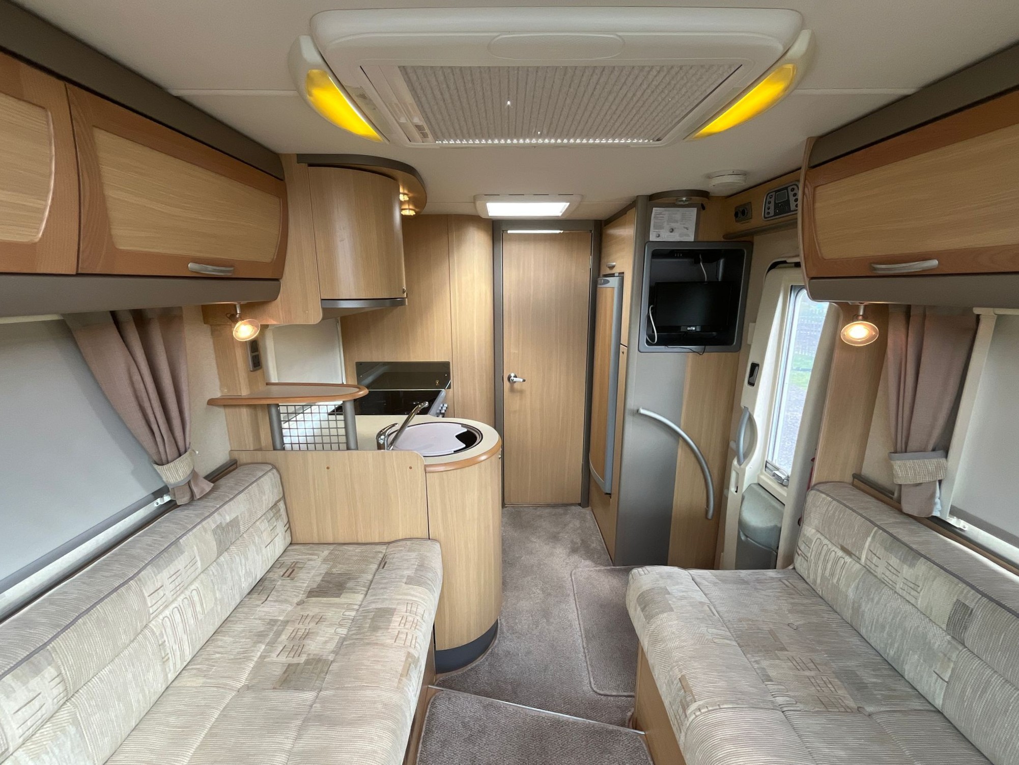 2008 Bessacarr E540 White