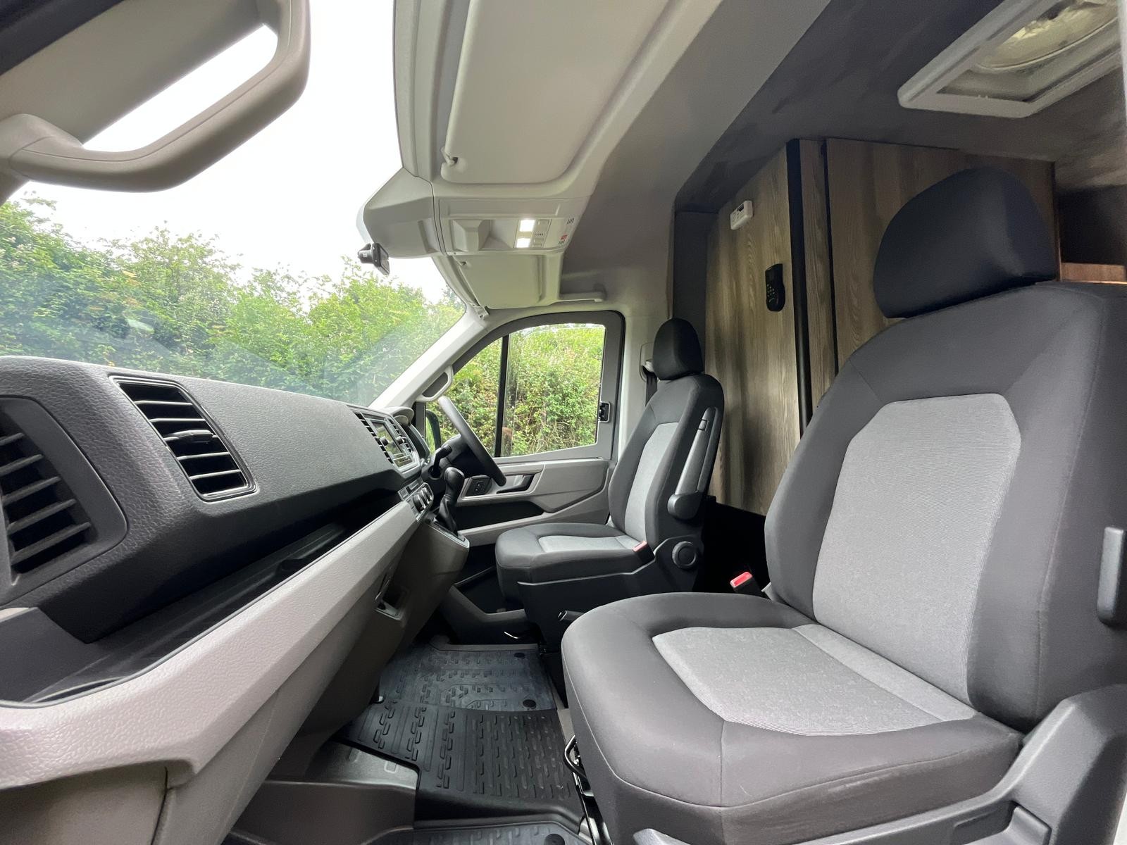 2022 Volkswagen Crafter Grey