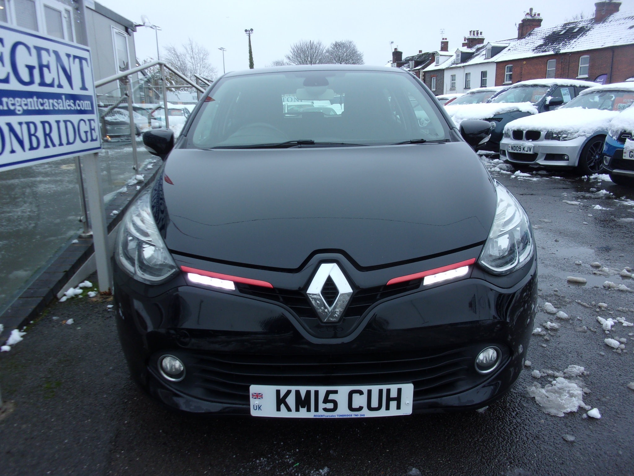 Renault Clio 1.2 16V Dynamique MediaNav Hatchback 5dr Petrol Manual ...
