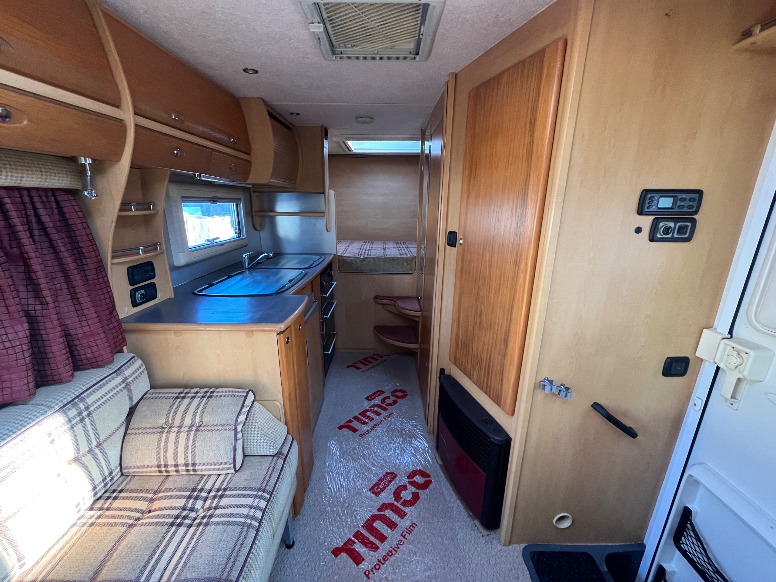 2003 Elddis Autostratus White