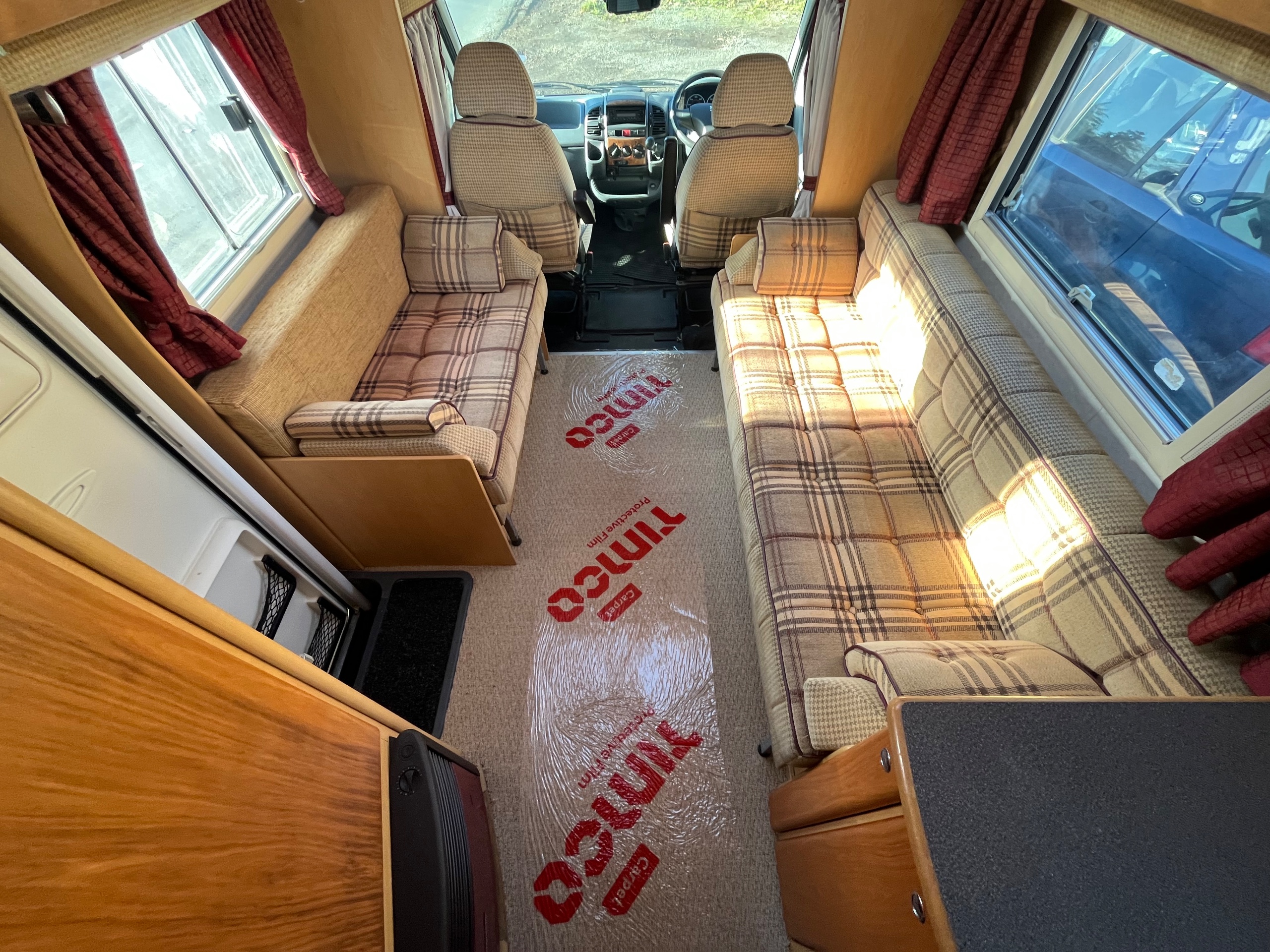 2003 Elddis Autostratus White