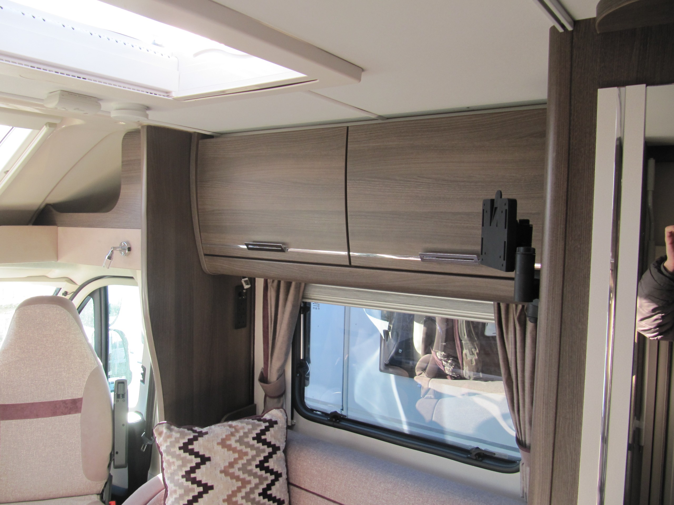 2019 Elddis Encore 254 White/silver